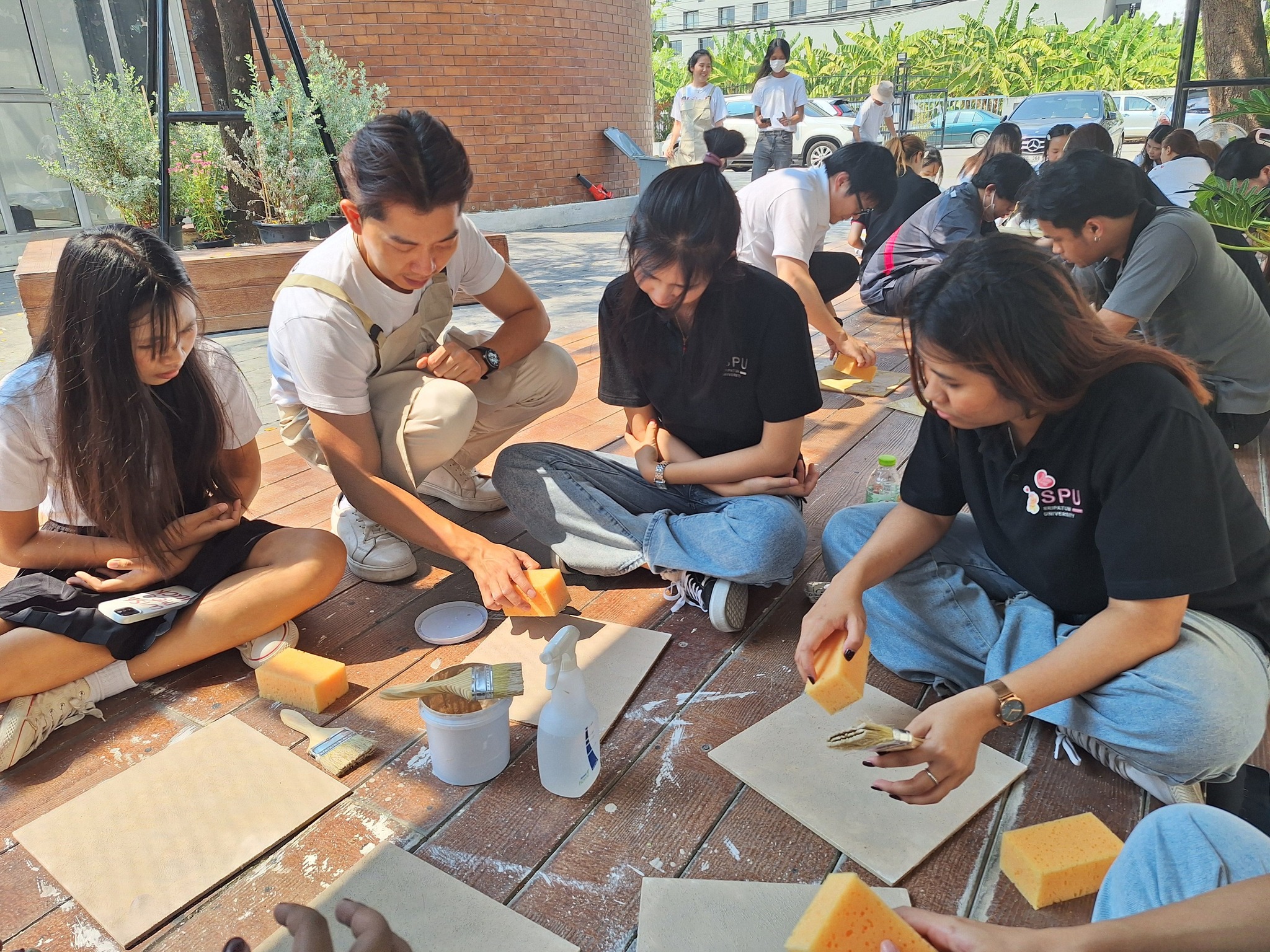 SoDA SPU ร่วมมือ Vasari Thailand เสริมทักษะงานตกแต่งพื้นผิวธรรมชาติ ...